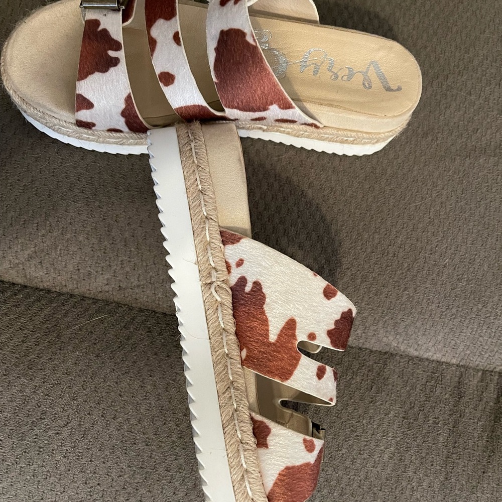 Adorable Cow Print Platform Sandals - Gem